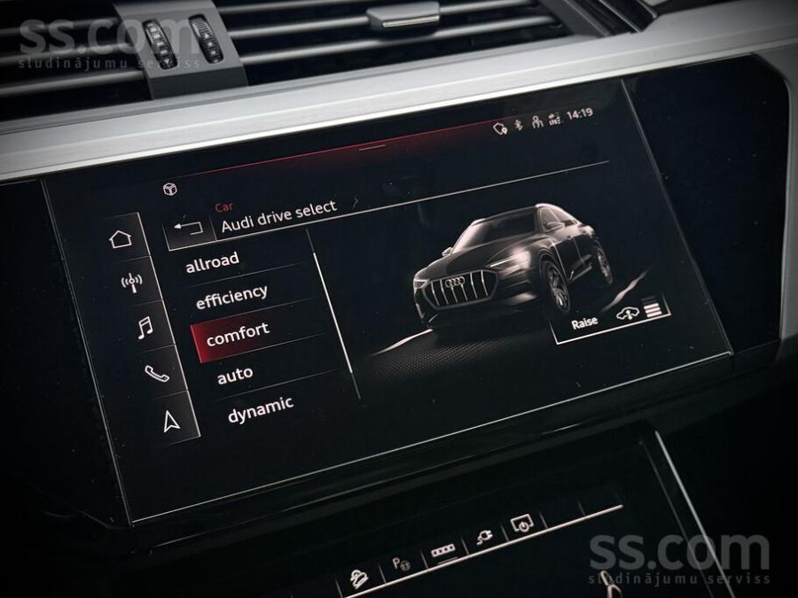 Pelēks Audi E-Tron 2021 Tukums, ar dzinēja tilpumu 0.00 L un nobraukumu 160 tūkst. km par 25990 €, foto 21 vietnē AUTOMOTO.COM.LV