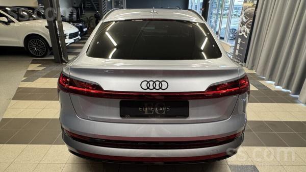 Grey Audi E-Tron 2021 in Riga, with an engine capacity of 0.00 L and mileage of 87 thousand km for 27990 €, photo 6 on AUTOMOTO.COM.LV