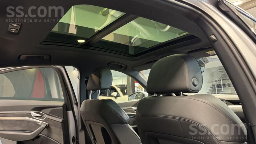 Grey Audi E-Tron 2021 in Riga, with an engine capacity of 0.00 L and mileage of 87 thousand km for 27990 €, photo 15 on AUTOMOTO.COM.LV
