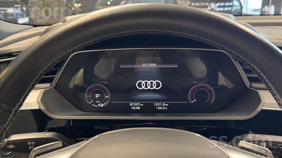 Grey Audi E-Tron 2021 in Riga, with an engine capacity of 0.00 L and mileage of 87 thousand km for 27990 €, photo 30 on AUTOMOTO.COM.LV