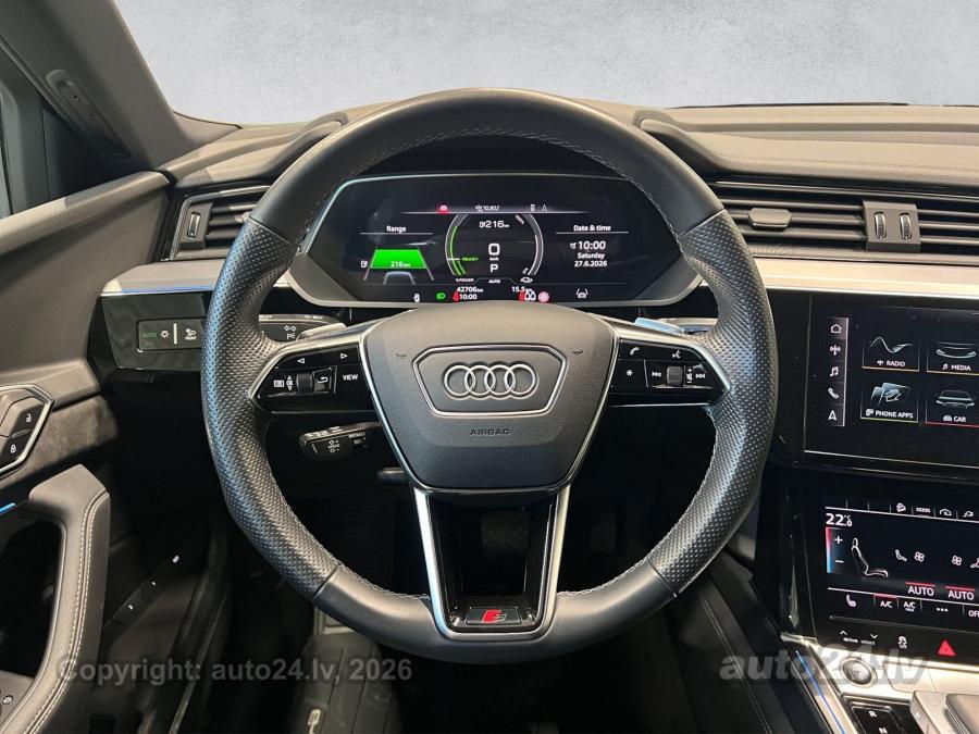 Grey Audi E-Tron 2021 in Tallinn, with an engine capacity of 0.00 L and mileage of 43 thousand km for 33400 €, photo 11 on AUTOMOTO.COM.LV