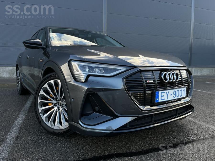Pelēks Audi E-Tron 2021 Rīga, ar dzinēja tilpumu 0.00 L un nobraukumu 141 tūkst. km par 27990 €, foto 3 vietnē AUTOMOTO.COM.LV
