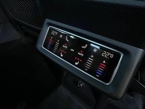 Pelēks Audi E-Tron 2021 Rīga, ar dzinēja tilpumu 0.00 L un nobraukumu 141 tūkst. km par 27990 €, foto 14 vietnē AUTOMOTO.COM.LV