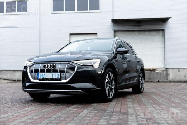 Grey Audi E-Tron 2021 in Riga, with an engine capacity of 0.00 L and mileage of 100 thousand km for 27000 €, photo 1 on AUTOMOTO.COM.LV