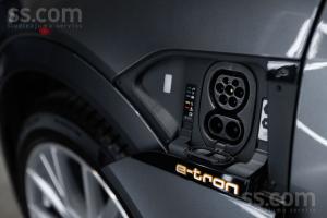 Grey Audi E-Tron 2021 in Riga, with an engine capacity of 0.00 L and mileage of 90 thousand km for 27900 €, photo 9 on AUTOMOTO.COM.LV