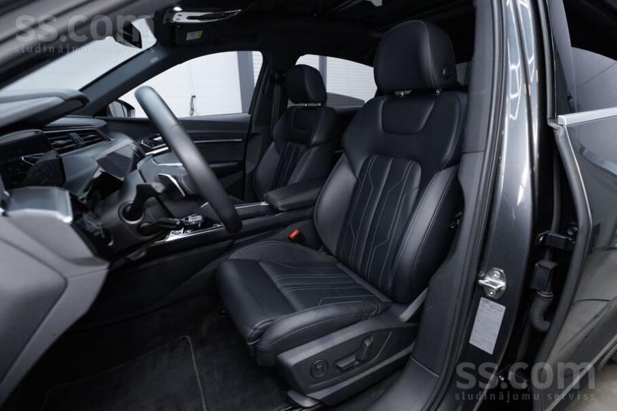 Grey Audi E-Tron 2021 in Riga, with an engine capacity of 0.00 L and mileage of 90 thousand km for 27900 €, photo 20 on AUTOMOTO.COM.LV