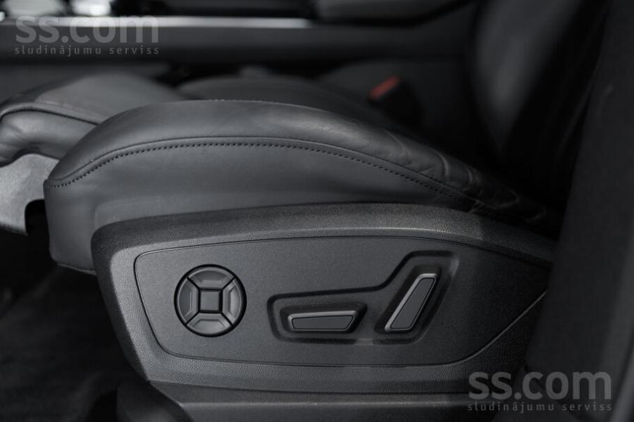 Grey Audi E-Tron 2021 in Riga, with an engine capacity of 0.00 L and mileage of 90 thousand km for 27900 €, photo 27 on AUTOMOTO.COM.LV