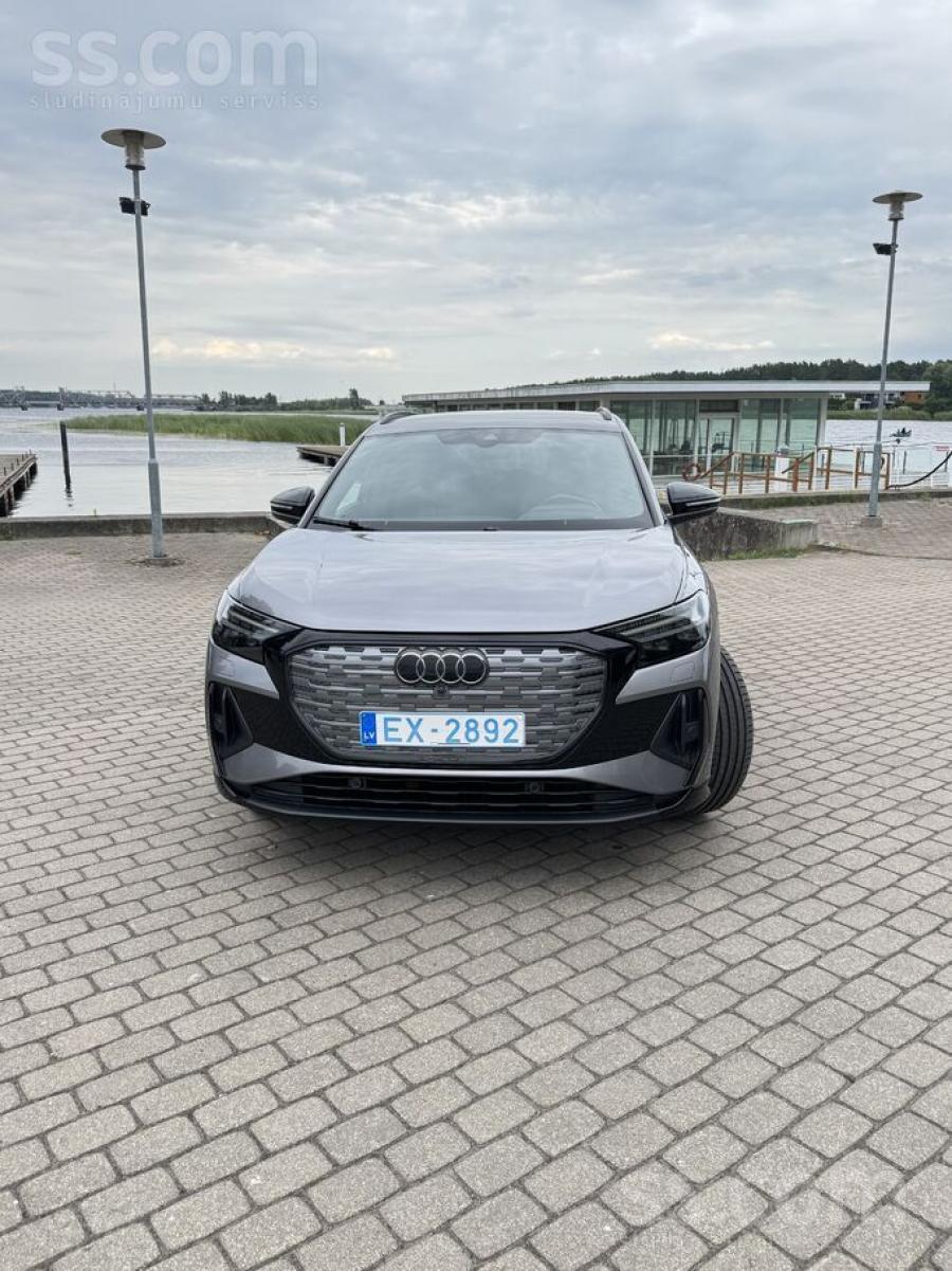 Серый Ауди E-Tron 2021 в Юрмала, объемом двигателя 0.00 л и пробегом 93 тыс. км за 36600 €, фото 1 на AUTOMOTO.COM.LV