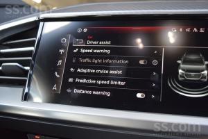 Grey Audi E-Tron 2021 in Riga, with an engine capacity of 0.00 L and mileage of 87 thousand km for 29900 €, photo 8 on AUTOMOTO.COM.LV