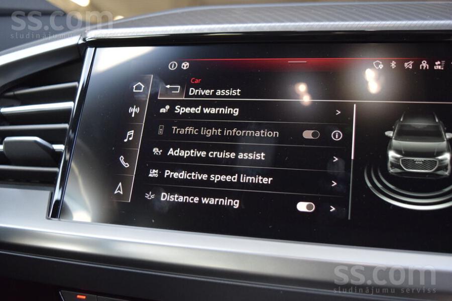 Grey Audi E-Tron 2021 in Riga, with an engine capacity of 0.00 L and mileage of 87 thousand km for 29900 €, photo 8 on AUTOMOTO.COM.LV