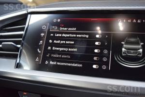 Grey Audi E-Tron 2021 in Riga, with an engine capacity of 0.00 L and mileage of 87 thousand km for 29900 €, photo 9 on AUTOMOTO.COM.LV