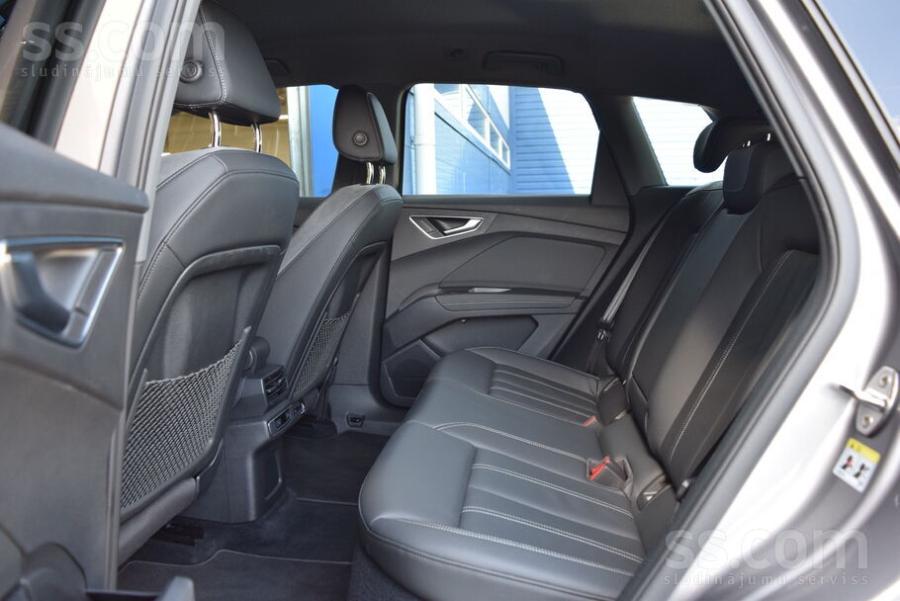 Grey Audi E-Tron 2021 in Riga, with an engine capacity of 0.00 L and mileage of 87 thousand km for 29900 €, photo 15 on AUTOMOTO.COM.LV