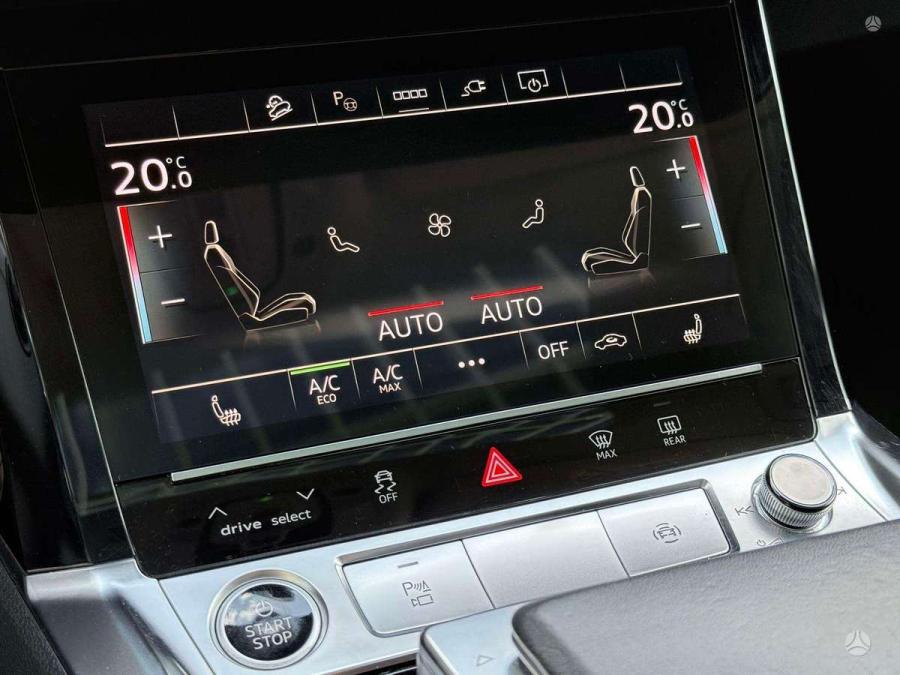 Pelēks Audi E-Tron 2021 Viļņa, ar dzinēja tilpumu 0.00 L un nobraukumu 130 tūkst. km par 25790 €, foto 23 vietnē AUTOMOTO.COM.LV