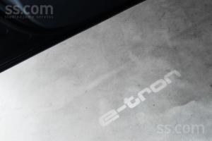 Pelēks Audi E-Tron 2021 Rīga, ar dzinēja tilpumu 0.00 L un nobraukumu 111 tūkst. km par 31990 €, foto 15 vietnē AUTOMOTO.COM.LV