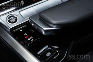 Pelēks Audi E-Tron 2021 Rīga, ar dzinēja tilpumu 0.00 L un nobraukumu 111 tūkst. km par 31990 €, foto 34 vietnē AUTOMOTO.COM.LV