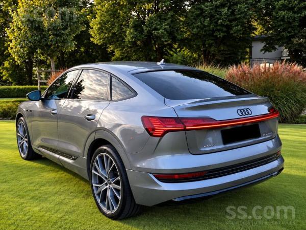 Pelēks Audi E-Tron 2021 Jūrmala, ar dzinēja tilpumu 0.00 L un nobraukumu 116 tūkst. km par 28500 €, foto 5 vietnē AUTOMOTO.COM.LV