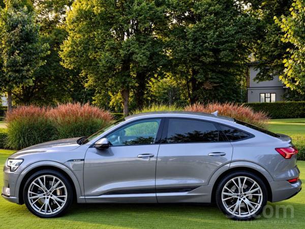 Pelēks Audi E-Tron 2021 Jūrmala, ar dzinēja tilpumu 0.00 L un nobraukumu 116 tūkst. km par 28500 €, foto 7 vietnē AUTOMOTO.COM.LV