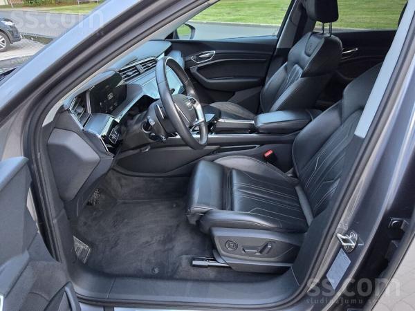 Pelēks Audi E-Tron 2021 Jūrmala, ar dzinēja tilpumu 0.00 L un nobraukumu 116 tūkst. km par 28500 €, foto 9 vietnē AUTOMOTO.COM.LV