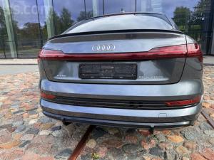 Grey Audi E-Tron 2021 in Riga, with an engine capacity of 0.00 L and mileage of 113 thousand km for 30555 €, photo 6 on AUTOMOTO.COM.LV