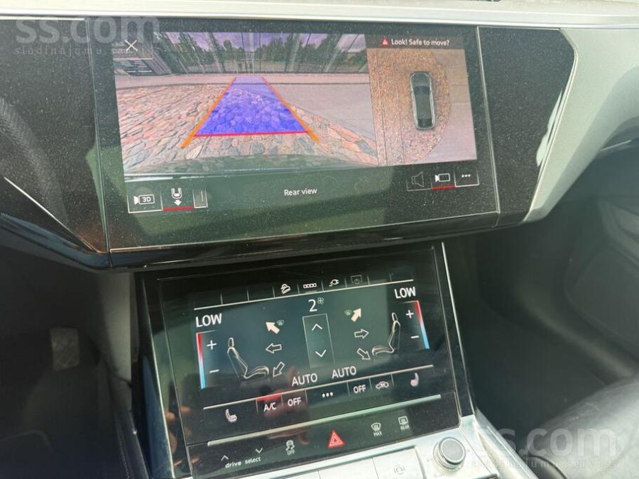 Grey Audi E-Tron 2021 in Riga, with an engine capacity of 0.00 L and mileage of 113 thousand km for 30555 €, photo 10 on AUTOMOTO.COM.LV