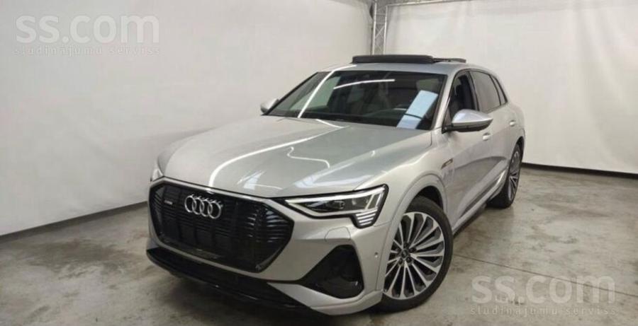Grey Audi E-Tron 2021 in Riga, with an engine capacity of 0.00 L and mileage of 133 thousand km for 30555 €, photo 1 on AUTOMOTO.COM.LV