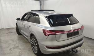 Grey Audi E-Tron 2021 in Riga, with an engine capacity of 0.00 L and mileage of 133 thousand km for 30555 €, photo 11 on AUTOMOTO.COM.LV