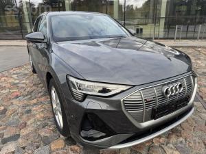 Grey Audi E-Tron 2021 in Riga, with an engine capacity of 0.00 L and mileage of 125 thousand km for 24777 €, photo 3 on AUTOMOTO.COM.LV
