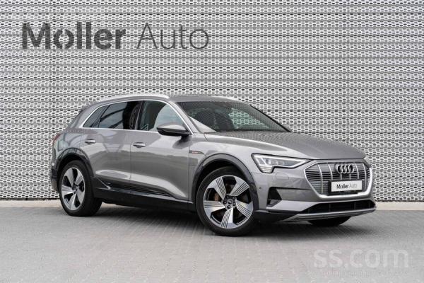 Grey Audi E-Tron 2022 in Riga, with an engine capacity of 0.00 L and mileage of 61 thousand km for 33600 €, photo 2 on AUTOMOTO.COM.LV