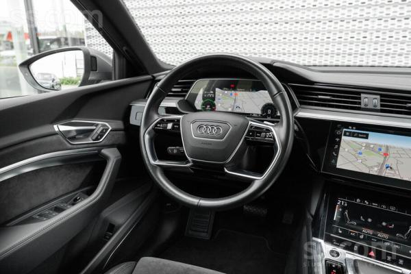 Grey Audi E-Tron 2022 in Riga, with an engine capacity of 0.00 L and mileage of 61 thousand km for 33600 €, photo 8 on AUTOMOTO.COM.LV