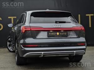 Grey Audi E-Tron 2022 in Tukums, with an engine capacity of 0.00 L and mileage of 143 thousand km for 31500 €, photo 3 on AUTOMOTO.COM.LV