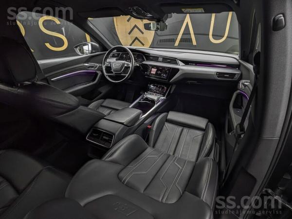 Pelēks Audi E-Tron 2022 Tukums, ar dzinēja tilpumu 0.00 L un nobraukumu 143 tūkst. km par 31500 €, foto 5 vietnē AUTOMOTO.COM.LV