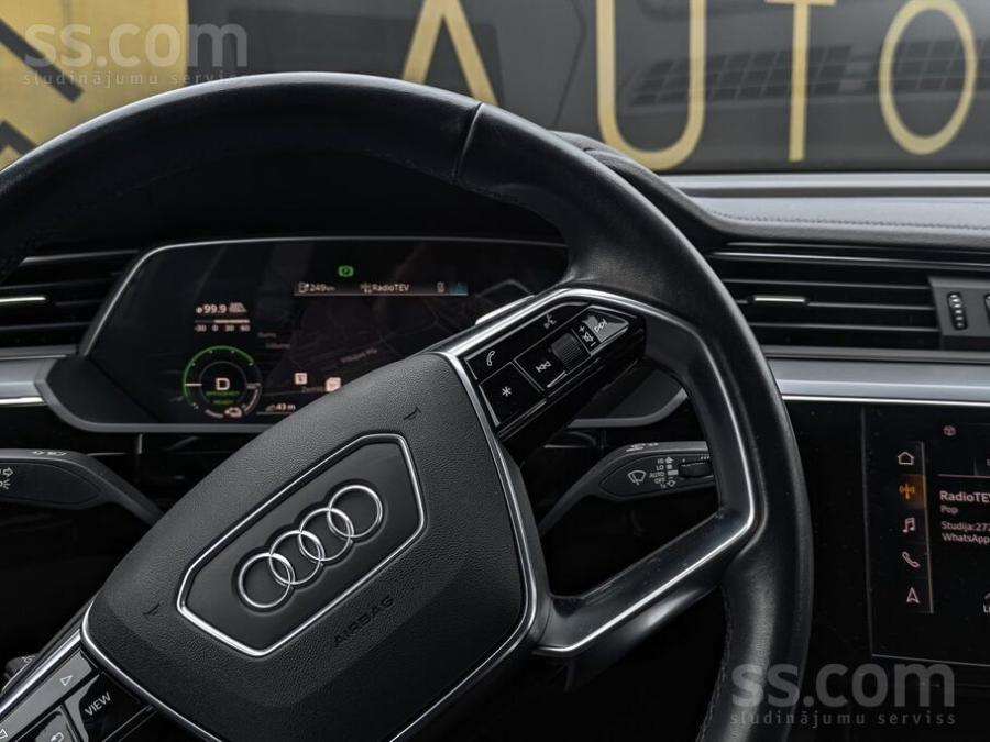 Grey Audi E-Tron 2022 in Tukums, with an engine capacity of 0.00 L and mileage of 143 thousand km for 31500 €, photo 14 on AUTOMOTO.COM.LV