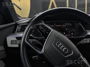 Grey Audi E-Tron 2022 in Tukums, with an engine capacity of 0.00 L and mileage of 143 thousand km for 31500 €, photo 18 on AUTOMOTO.COM.LV