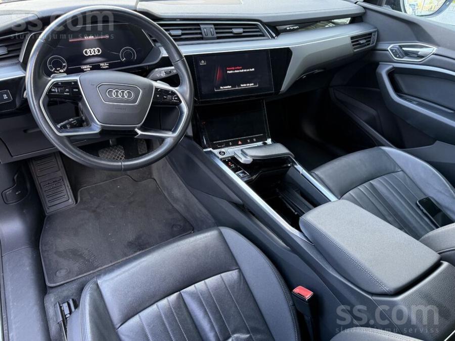 Grey Audi E-Tron 2022 in Riga, with an engine capacity of 0.00 L and mileage of 129 thousand km for 26850 €, photo 10 on AUTOMOTO.COM.LV