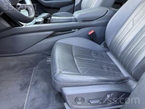 Grey Audi E-Tron 2022 in Riga, with an engine capacity of 0.00 L and mileage of 129 thousand km for 26850 €, photo 13 on AUTOMOTO.COM.LV