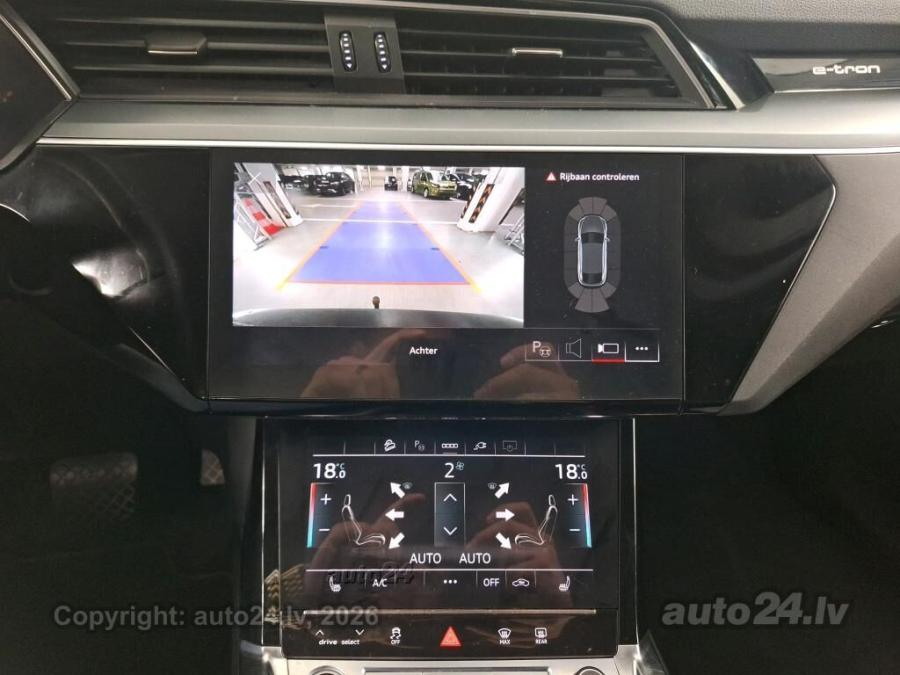 Grey Audi E-Tron 2022 in Tartu, with an engine capacity of 0.00 L and mileage of 176 thousand km for 29900 €, photo 9 on AUTOMOTO.COM.LV
