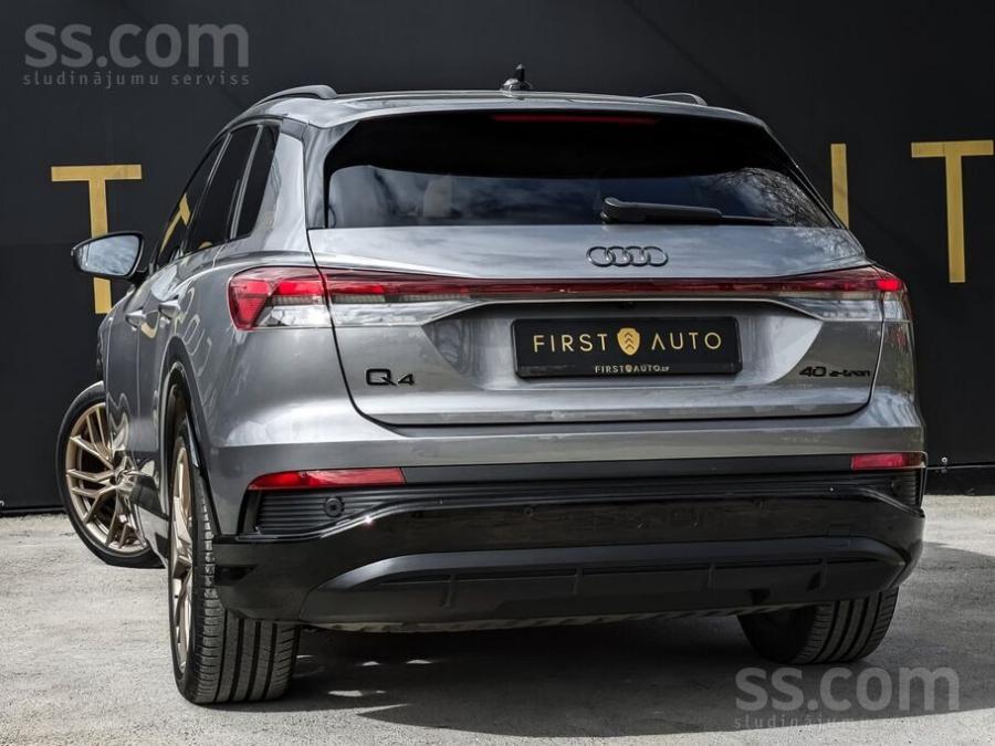 Grey Audi E-Tron 2022 in Tukums, with an engine capacity of 0.00 L and mileage of 97 thousand km for 29990 €, photo 4 on AUTOMOTO.COM.LV