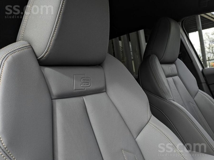 Grey Audi E-Tron 2022 in Tukums, with an engine capacity of 0.00 L and mileage of 97 thousand km for 29990 €, photo 10 on AUTOMOTO.COM.LV