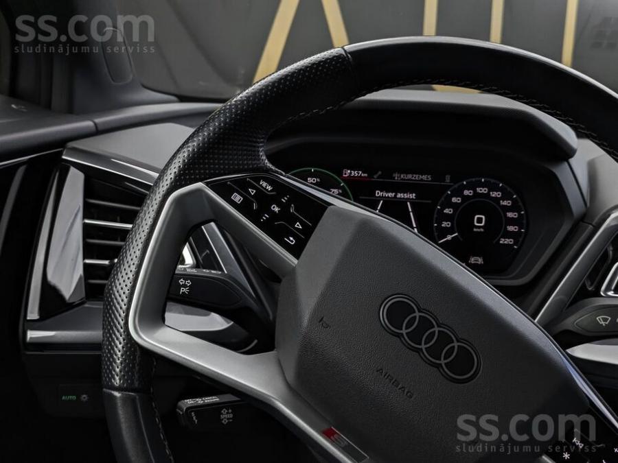 Grey Audi E-Tron 2022 in Tukums, with an engine capacity of 0.00 L and mileage of 97 thousand km for 29990 €, photo 15 on AUTOMOTO.COM.LV