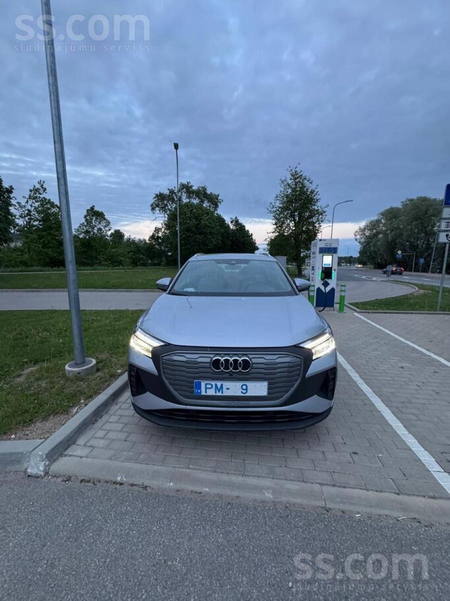 Pelēks Audi E-Tron 2022 Rēzekne, ar dzinēja tilpumu 0.00 L un nobraukumu 46 tūkst. km par 30400 €, foto 5 vietnē AUTOMOTO.COM.LV
