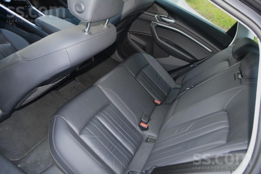 Pelēks Audi E-Tron 2022 Rīga, ar dzinēja tilpumu 0.00 L un nobraukumu 129 tūkst. km par 26900 €, foto 23 vietnē AUTOMOTO.COM.LV