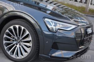 Pelēks Audi E-Tron 2022 Rīga, ar dzinēja tilpumu 0.00 L un nobraukumu 129 tūkst. km par 26900 €, foto 33 vietnē AUTOMOTO.COM.LV