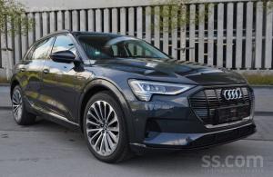 Pelēks Audi E-Tron 2022 Rīga, ar dzinēja tilpumu 0.00 L un nobraukumu 129 tūkst. km par 26900 €, foto 36 vietnē AUTOMOTO.COM.LV