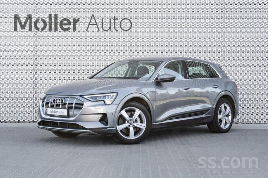 Grey Audi E-Tron 2022 in Riga, with an engine capacity of 0.00 L and mileage of 60 thousand km for 35600 €, photo 1 on AUTOMOTO.COM.LV