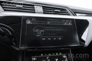 Grey Audi E-Tron 2022 in Riga, with an engine capacity of 0.00 L and mileage of 60 thousand km for 35600 €, photo 19 on AUTOMOTO.COM.LV
