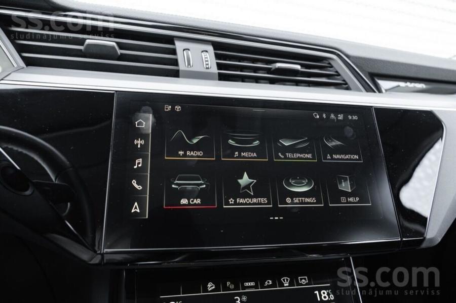 Grey Audi E-Tron 2022 in Riga, with an engine capacity of 0.00 L and mileage of 60 thousand km for 35600 €, photo 20 on AUTOMOTO.COM.LV