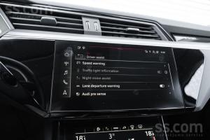 Grey Audi E-Tron 2022 in Riga, with an engine capacity of 0.00 L and mileage of 60 thousand km for 35600 €, photo 22 on AUTOMOTO.COM.LV