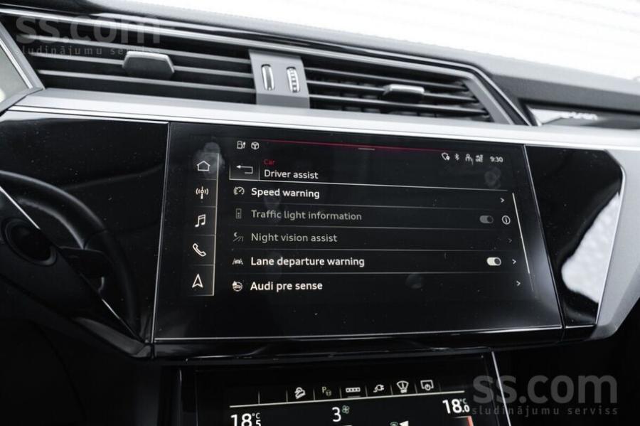 Grey Audi E-Tron 2022 in Riga, with an engine capacity of 0.00 L and mileage of 60 thousand km for 35600 €, photo 22 on AUTOMOTO.COM.LV