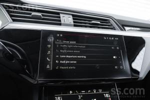 Grey Audi E-Tron 2022 in Riga, with an engine capacity of 0.00 L and mileage of 60 thousand km for 35600 €, photo 23 on AUTOMOTO.COM.LV