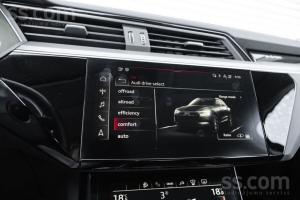 Grey Audi E-Tron 2022 in Riga, with an engine capacity of 0.00 L and mileage of 60 thousand km for 35600 €, photo 25 on AUTOMOTO.COM.LV